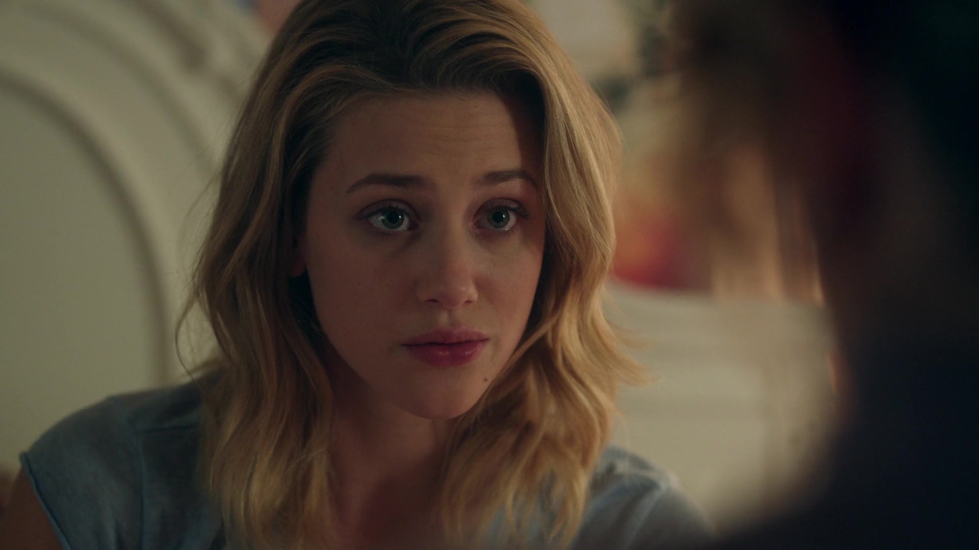 1.10 Chapter Ten: The Lost Weekend - R110-01165 - Riverdale Screencaps